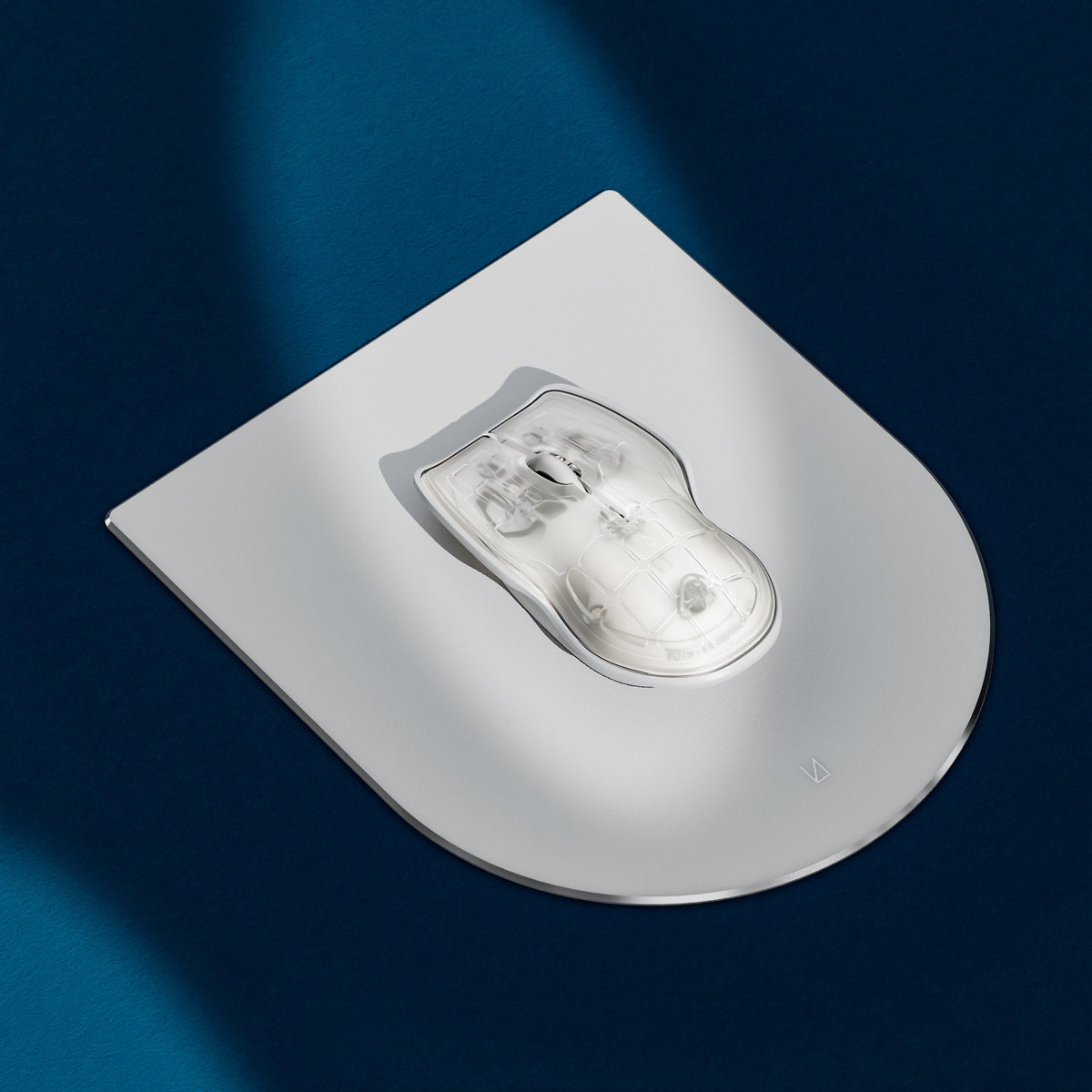 Aluminium Desk Pad - Podium Edge Pad | Nudus Blanc