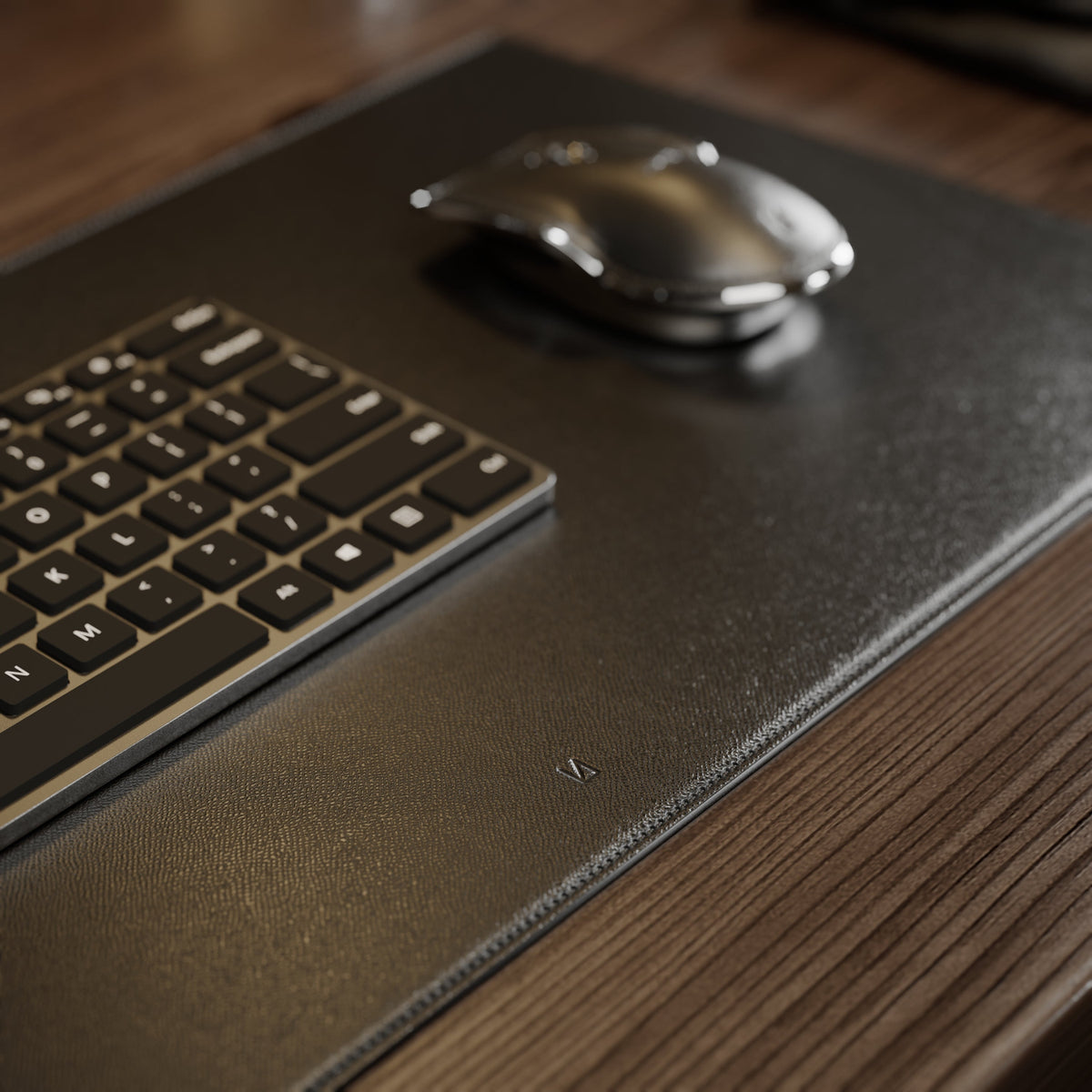 Leather Desk Pad - Podium Grand | Shadow
