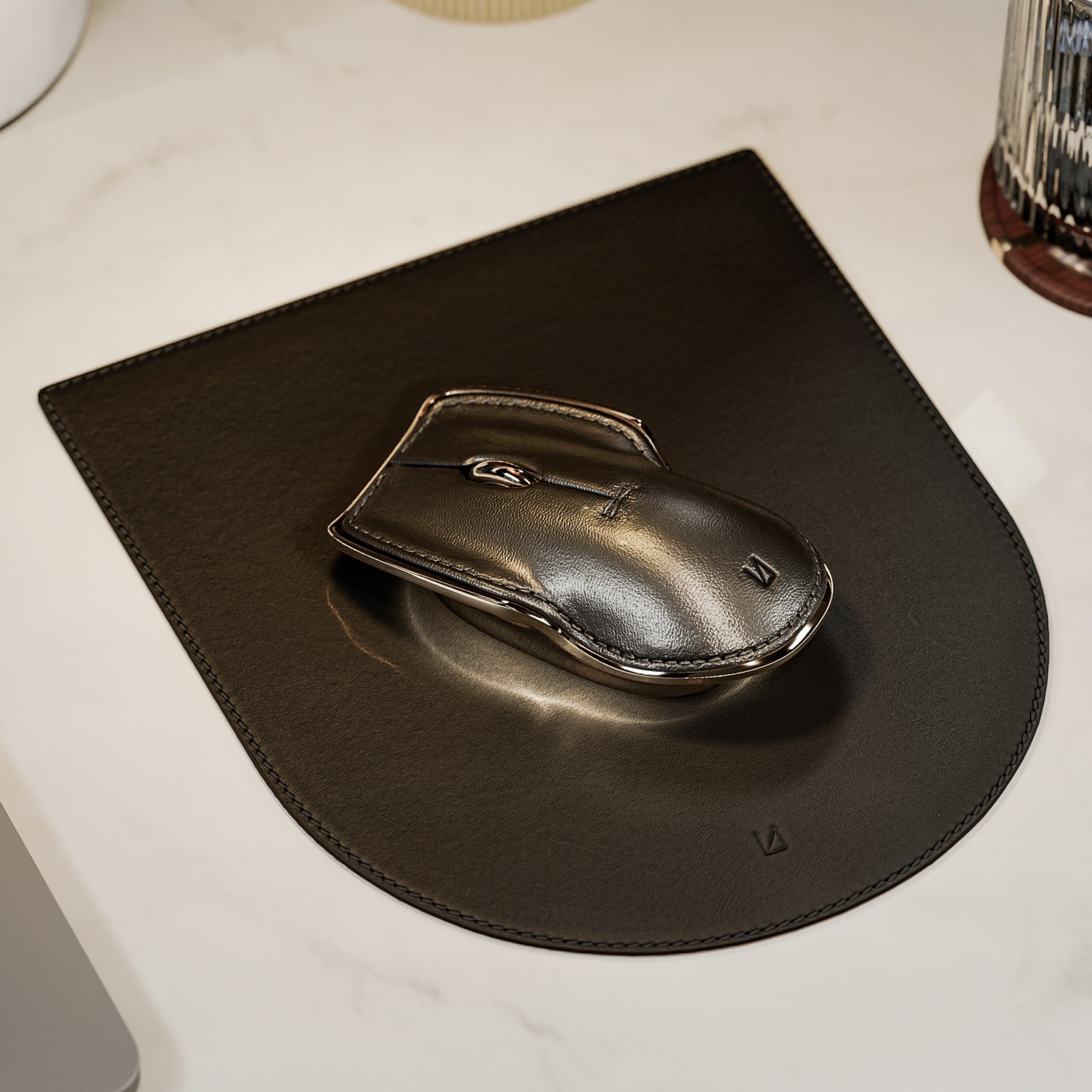 Wireless Computer Mouse - Pointer Instrument | Lunar Shadow