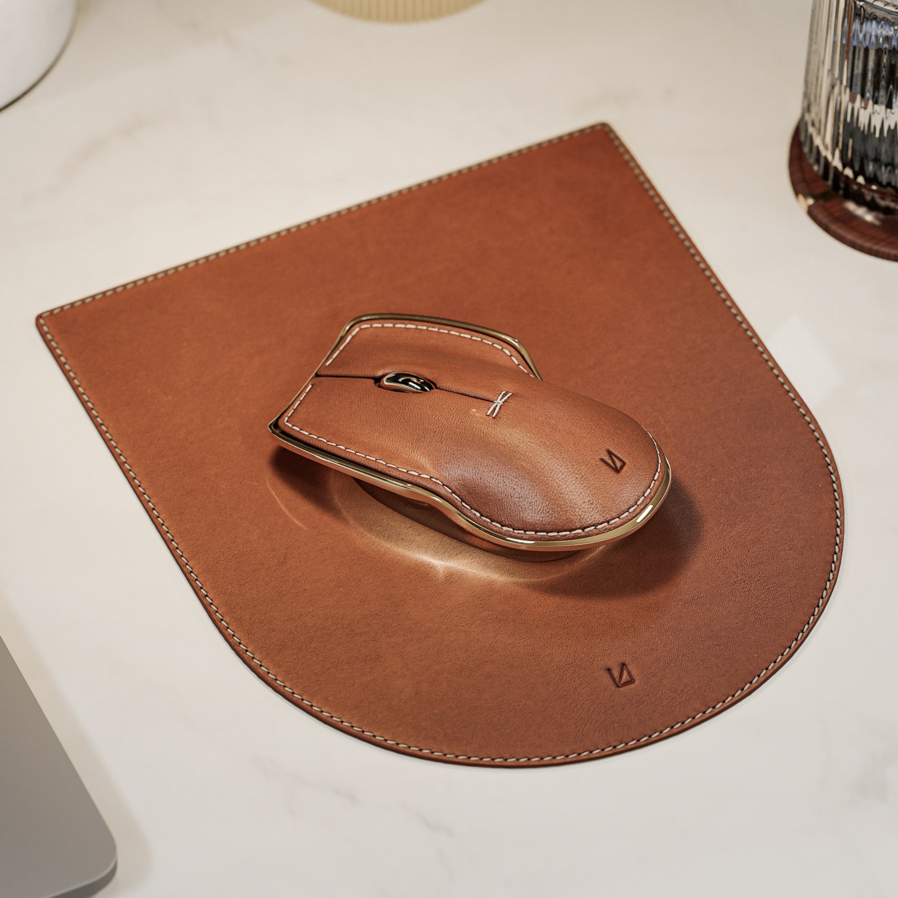 Wireless Computer Mouse - Pointer Instrument | Classic Brown