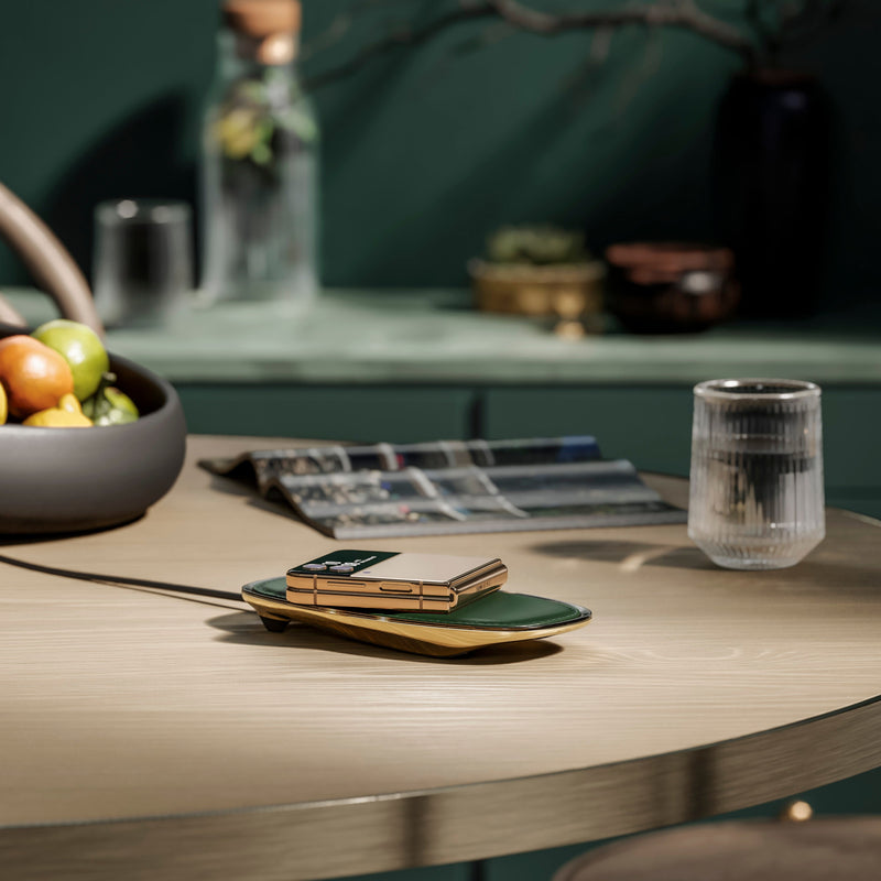 Leather Wireless Charger - Pulse Volitari | Lunar Forest